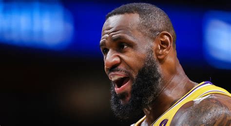 Video Hot Mic Caught An Angry Lebron James Dropping F And N Bombs On
