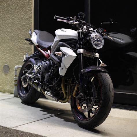 Triumph Street Triple Single Headlight Conversion Bar Mount
