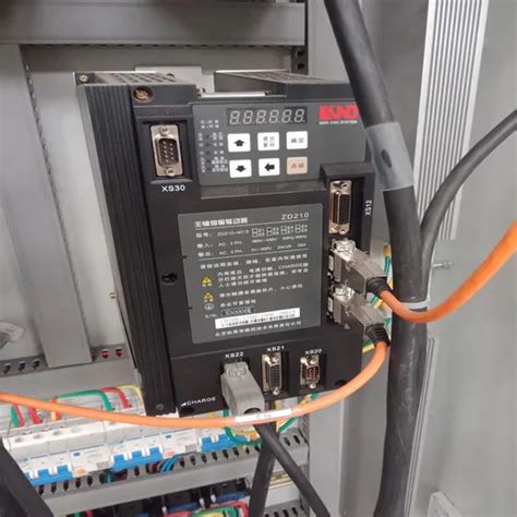 Spherical Nodes Drilling Holes End Milling Machine CNC Machine And CNC Drilling Machine