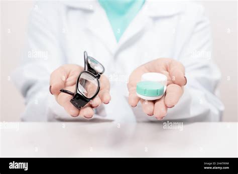 Contact Lenses Or Glasses Choosing Between Contact Lenses Or Glasses