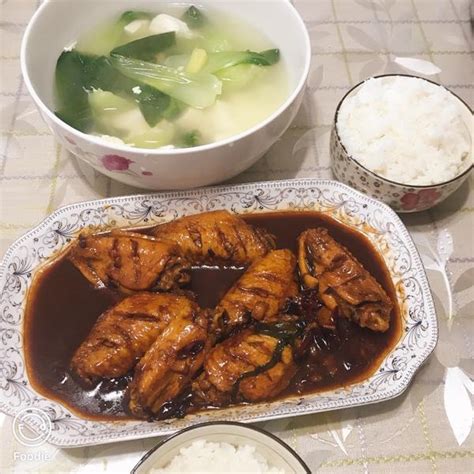 【外婆教我的红烧鸡翅·连汤汁都狠好吃！！！图片】伟烨v2 下厨房