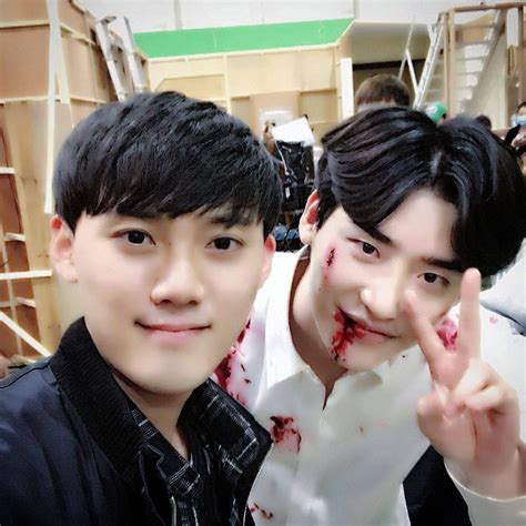 📷 © Leeeee Seok • Lee Jong Suk • Amino