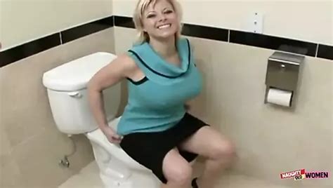 Intense Bathroom Sex Is Her Favorite Because She Likes To Fuck In Very Awkward Places Xhamster