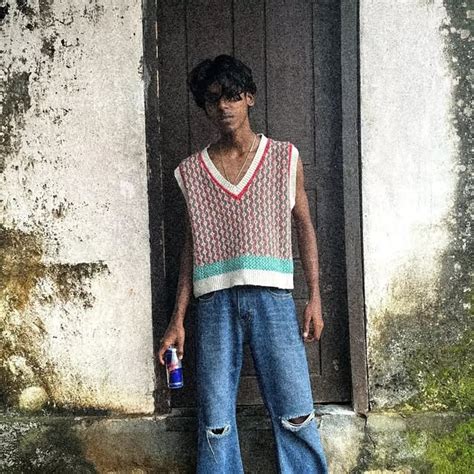 ‎محمدअंजिल‎ Anzilachu • Threads Say More