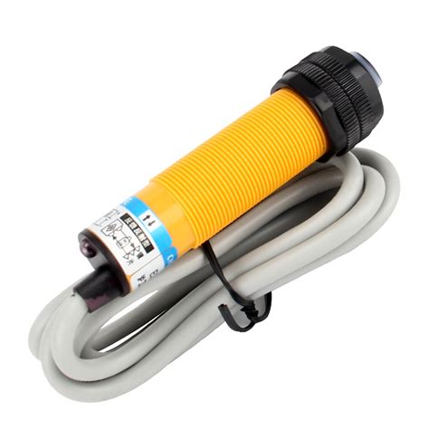 沪工漫反射光电开关30cm可调e3f Ds30c4 B2 P1 P2 Y1 Y2 N12 P12 虎窝淘