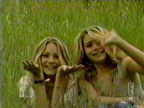 Pin By Bibia On Olsen Twins Photos Olsen Twins Style Mary Kate Ashley Olsen Twins