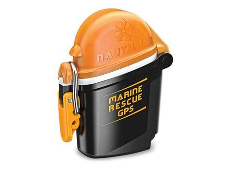 10 Accessories Every Scuba Diver Should Have