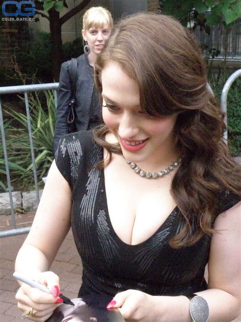 Kat Dennings Nackt Nacktbilder Playboy Nacktfotos Fakes Oben Ohne