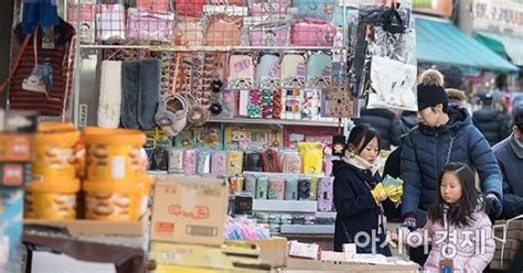 [포토] 새학기 앞둔 문구거리