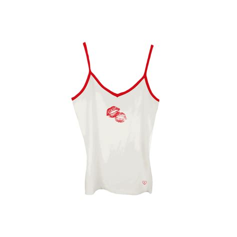 Kiss Mark Tank Sabrina Carpenter
