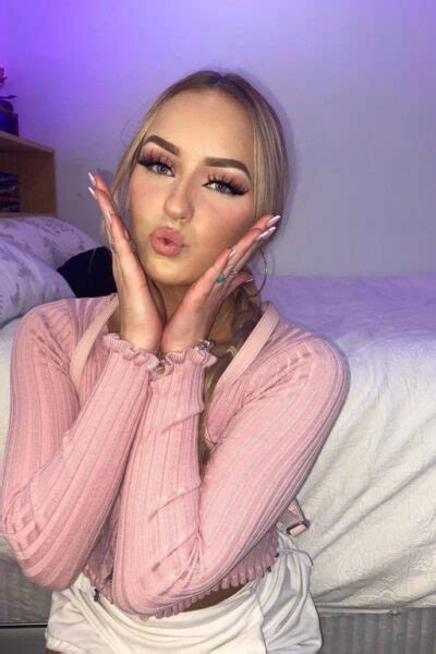 ג ני דירות דיסקרטיות נערות ליווי עיסוי אירוטי