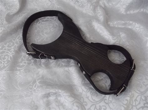 Mature Bdsm Restraint Fastening The Neck And Wrists Leather Sex Toys Spreader Bar Bdsm Dungeon