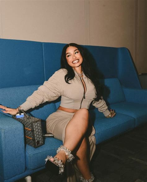 India Love In 2025 Cute Black Couples Fine Woman Dress Skirt Outfits