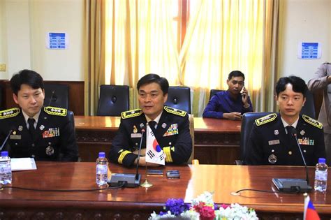 ស្នងការពន្លត់អគ្គិភ័យទីក្រុងសេជុង នៃសាធារណរដ្ឋកូរ៉េខាងត្បូង ប្រគល់ រថយន្តសង្គ្រោះចំនួន០២គ្រឿង