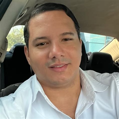 Julio De Los Santos Juliodls06 • Threads Say More