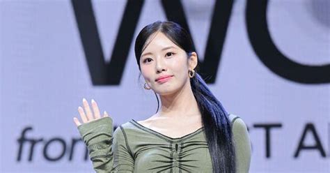 [사진]프로미스나인 박지원 싱그러운 미소