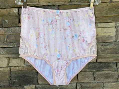 Vanity Fair Vintage Granny Panties Lace Nouveau 7 44 Floral Underwear
