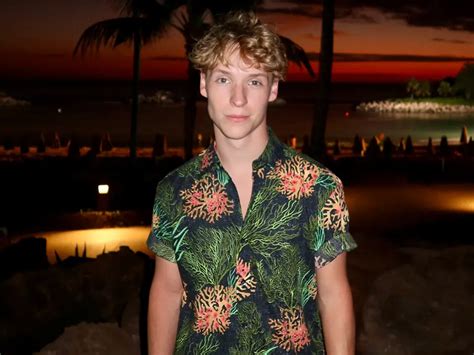 Baylee Littrell Bio Net Worth Wiki Age Height Girlfriend