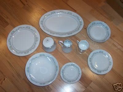 Fine China Crown Ming 45 Pc Service For 8 Windsor New 28517670