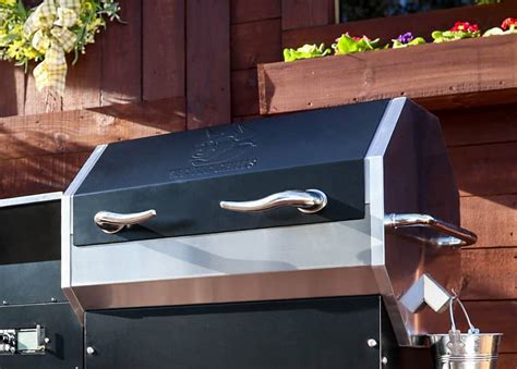 Review of the Mid-Sized RECTEQ RT-590 – pelletgrillreviews