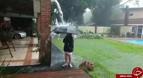 لحظه وحشتناک فرار پسر 12 ساله از صاعقه ای شدید فیلم و عکس