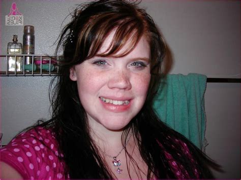 Redhead Hottie ZB Porn