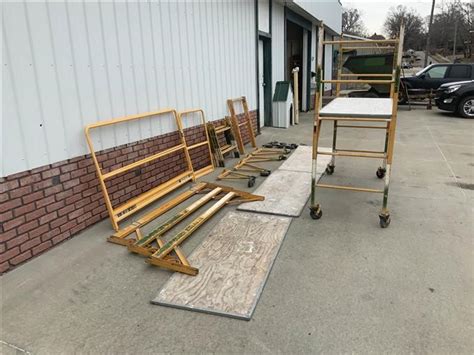 Perry Portable Scaffolding And Accessories Bigiron Auctions Perry Portable Scaffolding And Accessories Bigiron Auctions