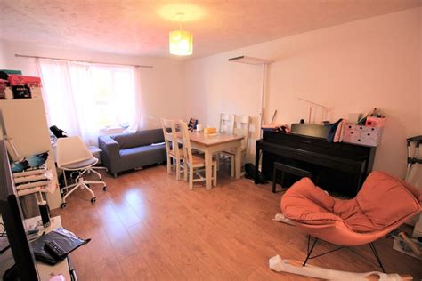 4 Bedroom House For Rent Roe Drive Norwich Nr5 8bt Unihomes