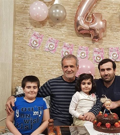 جشن تولد نوه های مسعود پزشکیان با حضور رئیس جمهور عکس های صمیمانه