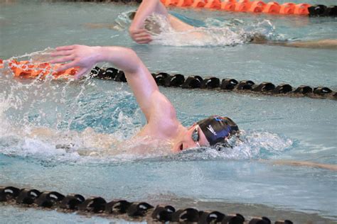 State Boys Swimming Tcrbs Micah Davis Repeats As 200 Freestyle 100