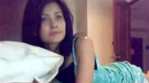 Video Ariel Luna Dongkrak Pengunjung Warnet