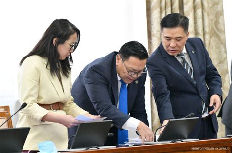 ТББХ 17 гишүүн Ерөнхий сайдад итгэл үзүүлэхийг дэмжлээ