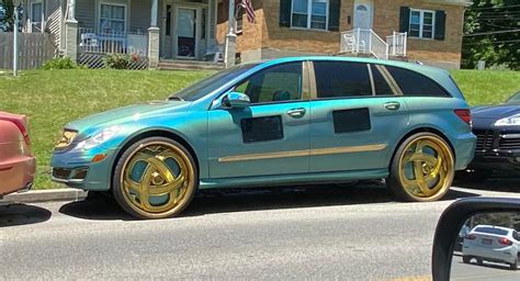 Mercedes R Class Carscoops