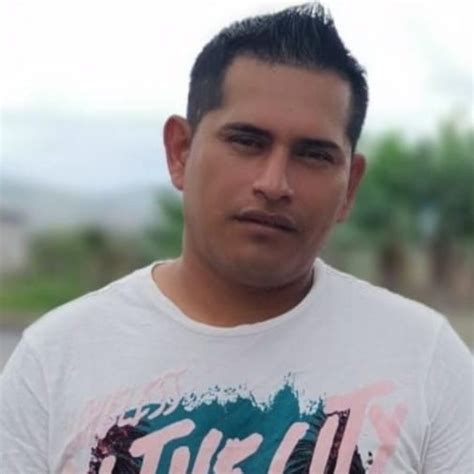 Aurio Paredes Herrera Operador De Equipamiento Pesado Independiente