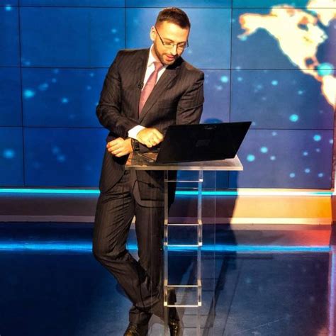 Radu Andrei Tudor La Benzinărie Arunc O Privire și șoc Era Chiar Doamna Dcnews