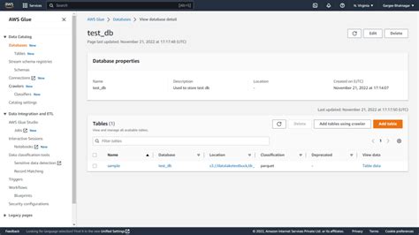 explore customized glue parameters database table and partition