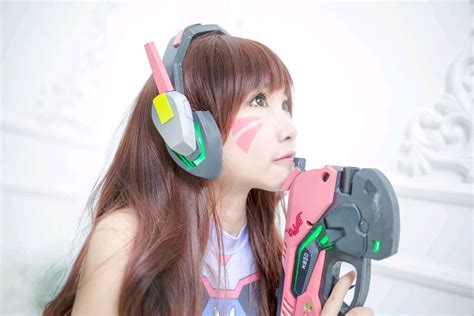 【cosplay】蜜嘟喵 《dva泳衣》 哔哩哔哩
