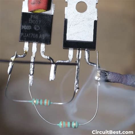 Simple Inverter Circuit
