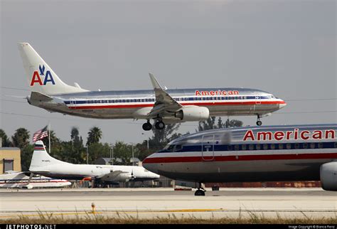N980AN | Boeing 737-823 | American Airlines | Bianca Renz | JetPhotos