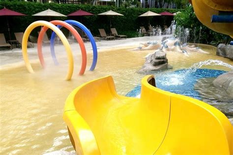 10 ที่พักพร้อมสวนน้ำ หน้าร้อนแบบนี้ ห้ามพลาด