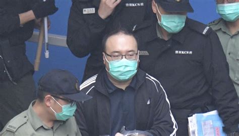 初選案︱身穿「公民抗命」t 恤男子入庭旁聽 法官指法庭不准發表政治意見 可構藐視法庭