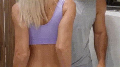 Some All Female Gyms Have The Most Ridiculus Rules No Jewelery Allowed Inspection Will Seize