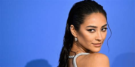 Shay Mitchell No Makeup