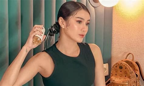 Lagi Sakit Dara The Virgin Tetap Sibuk