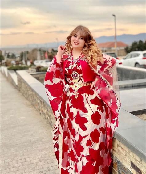Kurdish Dressjli Kurdiجلی کوردی زى الكردي،traditional Kurdish
