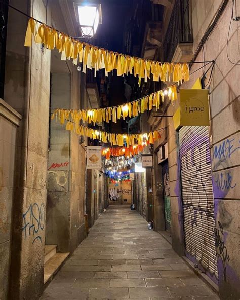 Introduction To Barcelonas Gothic Quarter A Two Day Itinerary Move