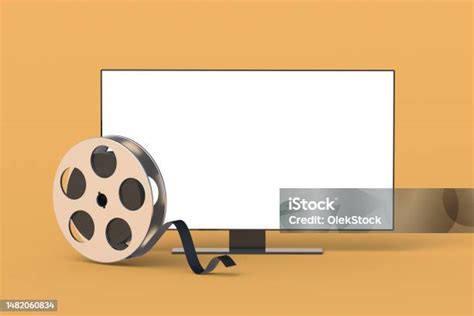영화 릴 근처에 흰색 격리 스크린이 있는 현대적인 Tv 영화 개념입니다 새로운 영화 시사회 영화 촬영 산업 3d 렌더링 0명에 대한 스톡 사진 및 기타 이미지 Istock