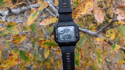 Amazfit Neo review: The retro smartwatch your inner kid will love ...