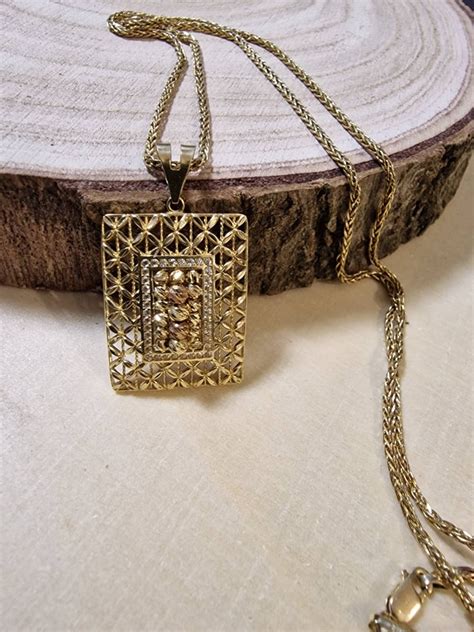 Ոսկյա Զարդերի Վաճառք