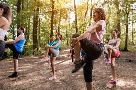 Is It Regular For Your Knees To Crack As You Age The Boston Courier